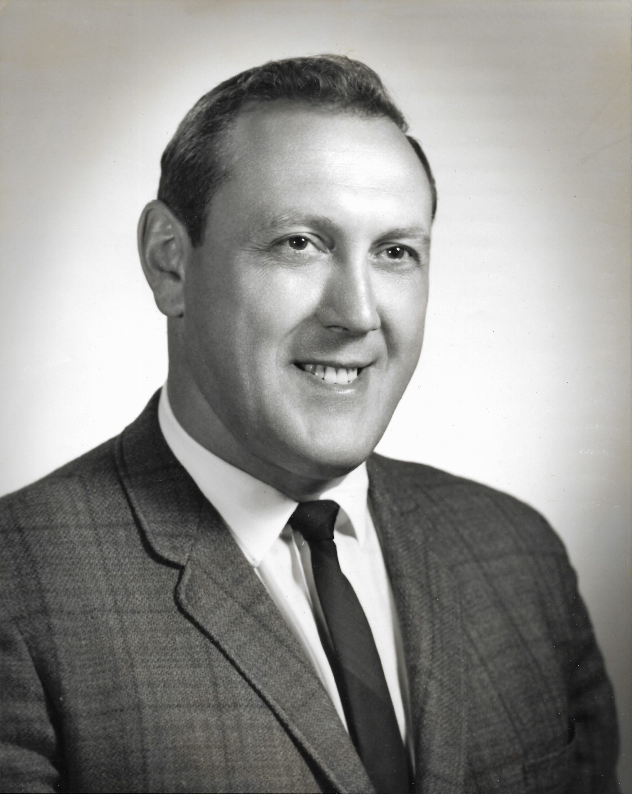 Max Ross Memorial Scholarship Fund - Marion Community Foundation